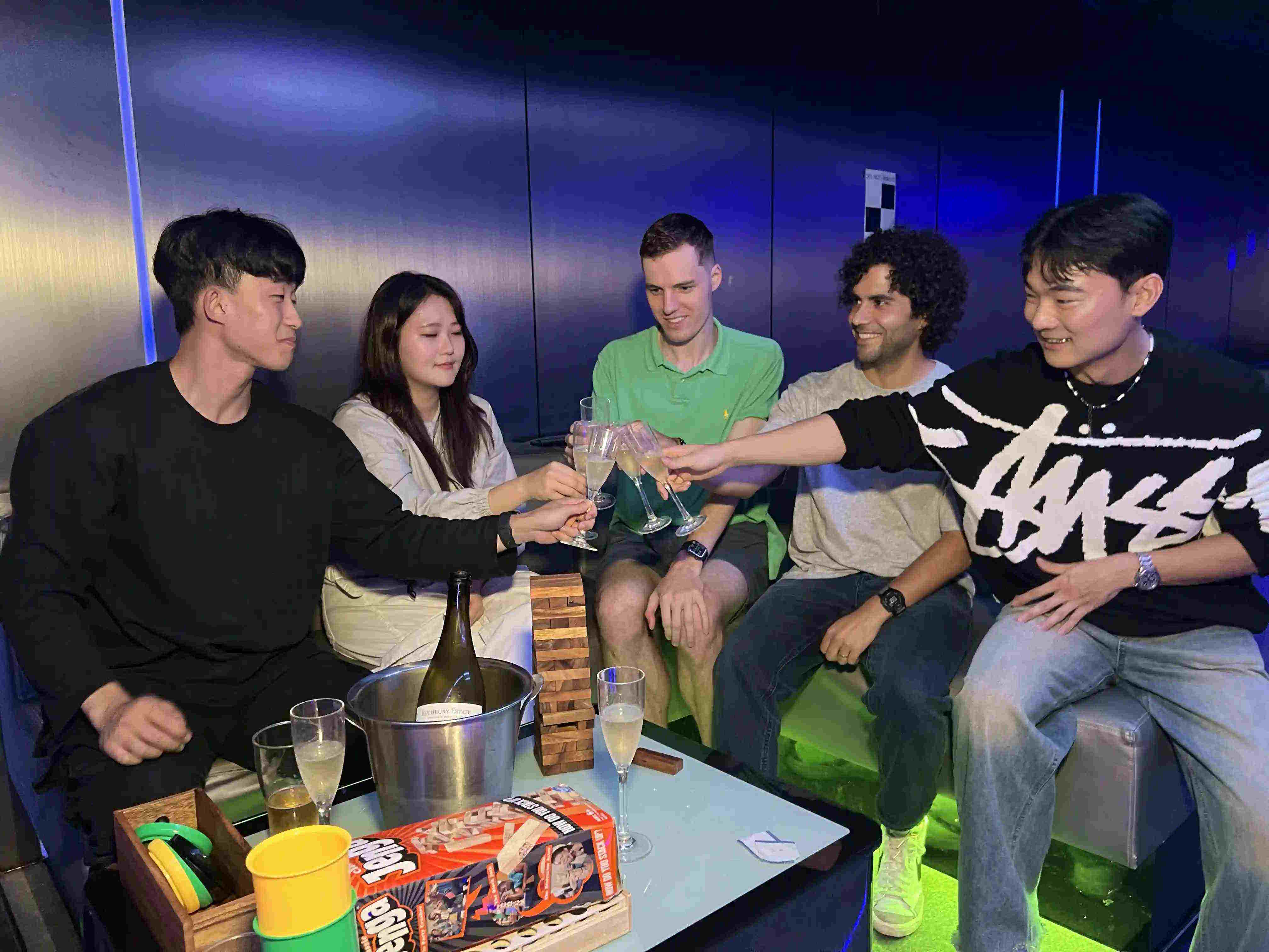 Meet People Social | Make New Friends Around The World